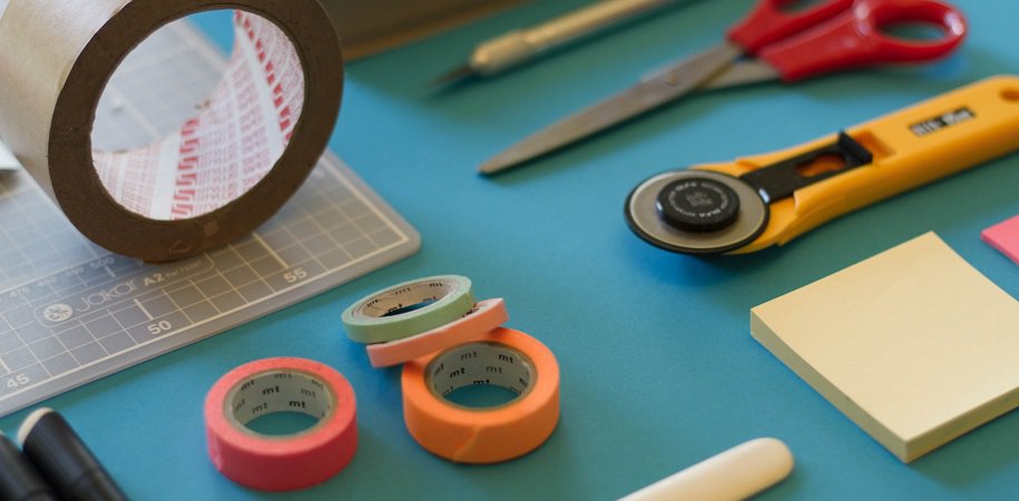 Tests for a firm hold: Adhesive tests at a glance — testxchange